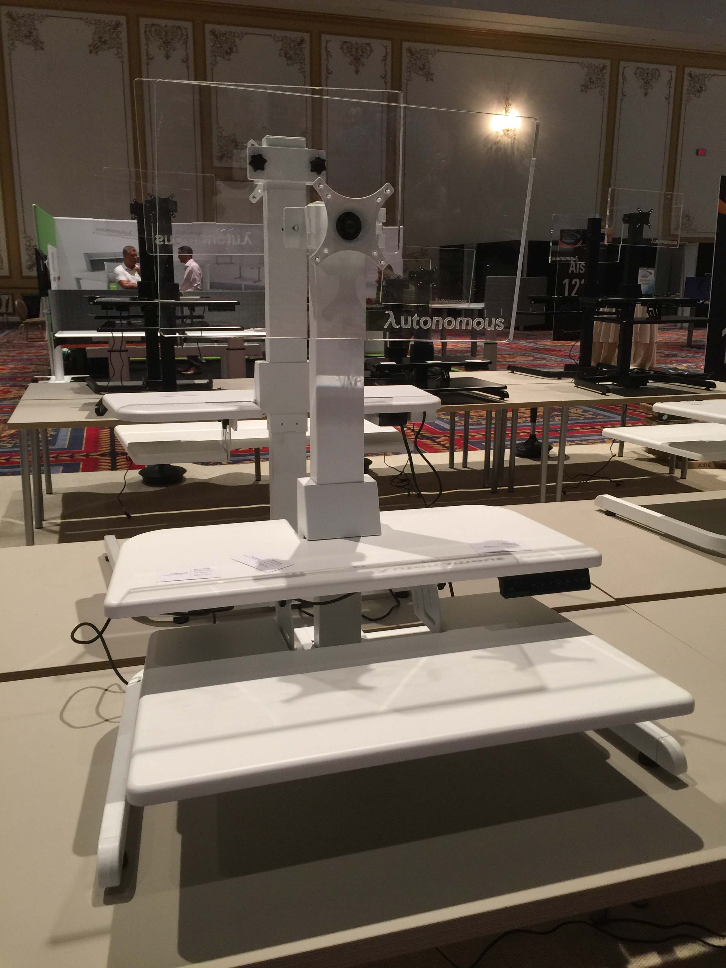 Autonomous SmartDesk Mini Review