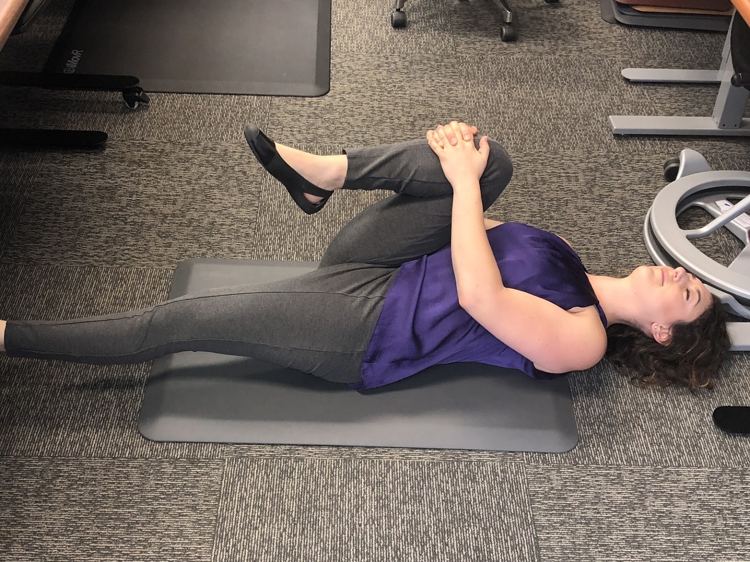 Top 9 Desk Stretches to Eliminate Muscle Stiffness at Work